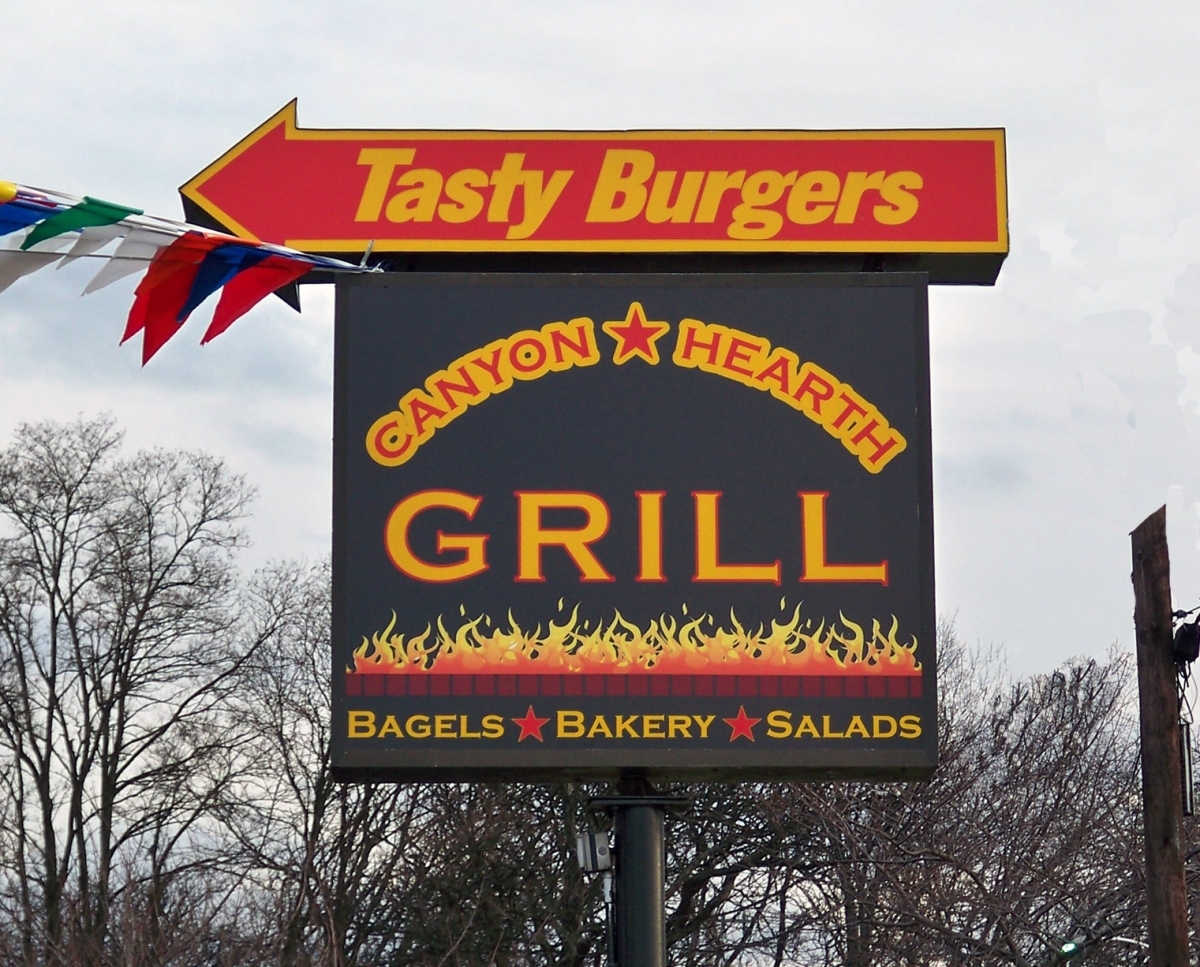Pylons – MidAtlantic Sign & Awning